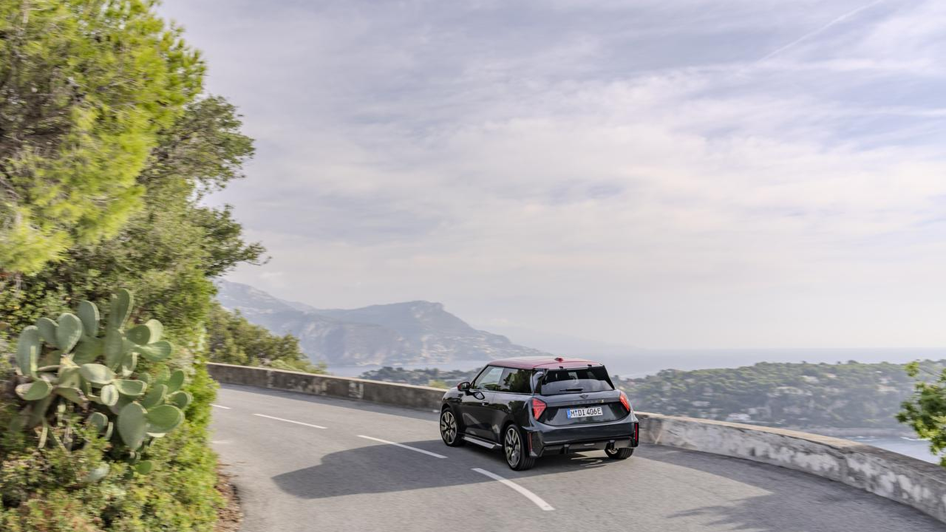 Mini Cooper SE JCW: debutta la nuova sportiva 100% elettrica [FOTO ...