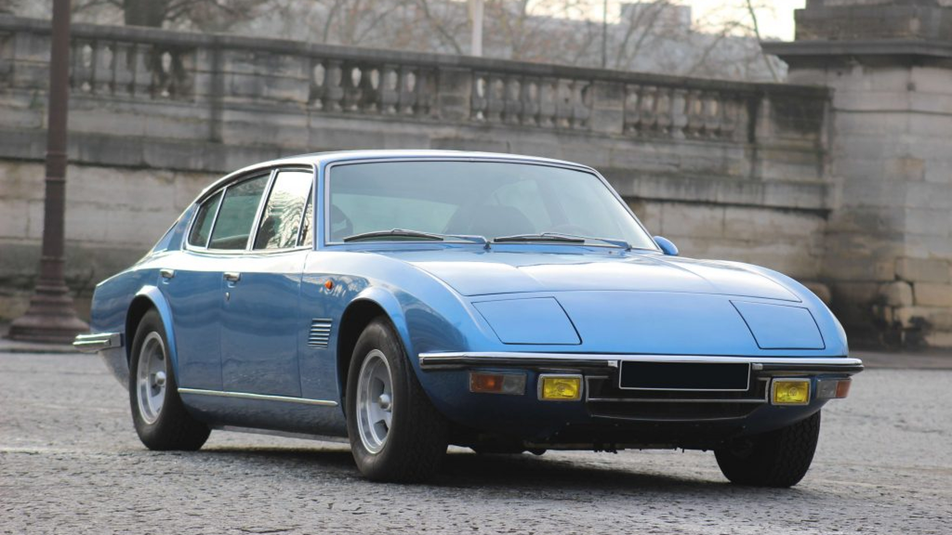 Monica 560 V8: la berlina francese che sfidò i giganti del lusso - Motori.it