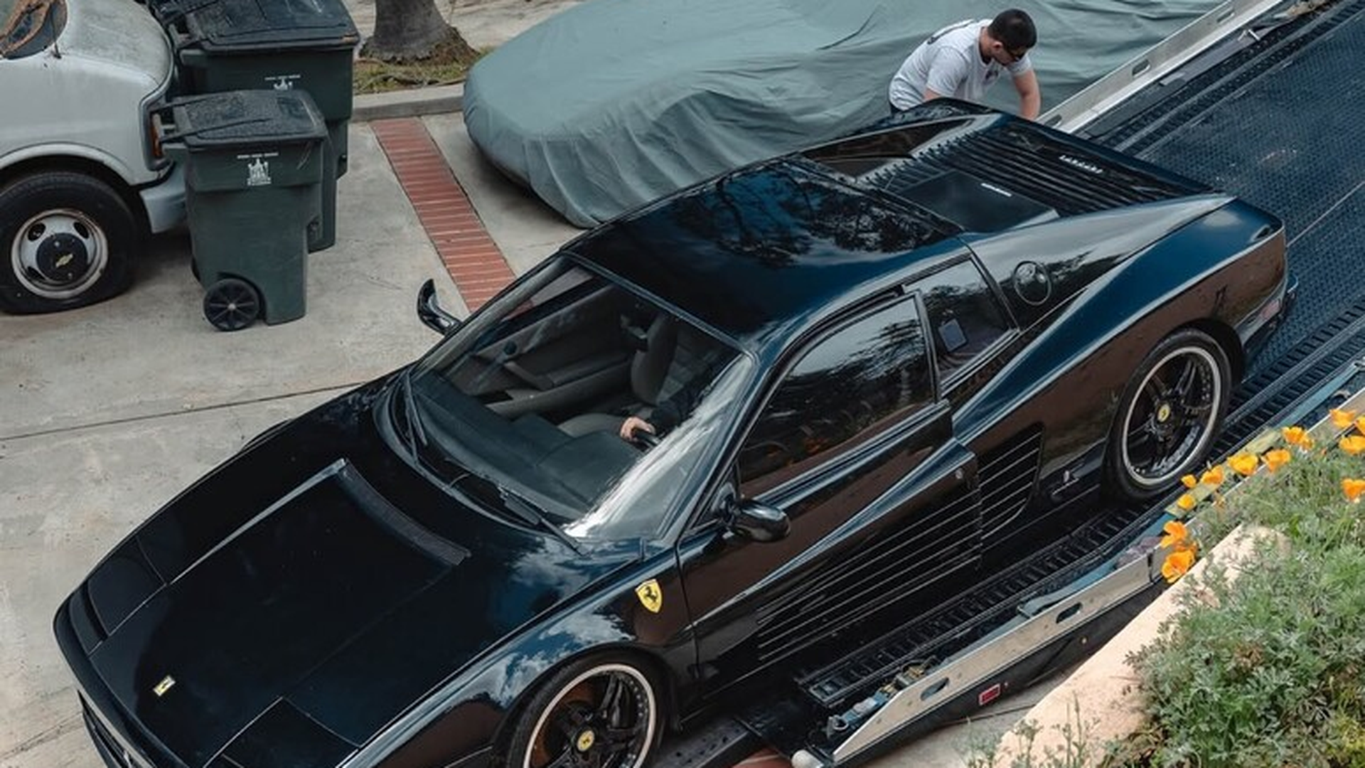 Ritrovata la Ferrari 512 TR nera di Michael Jordan: una storia unica