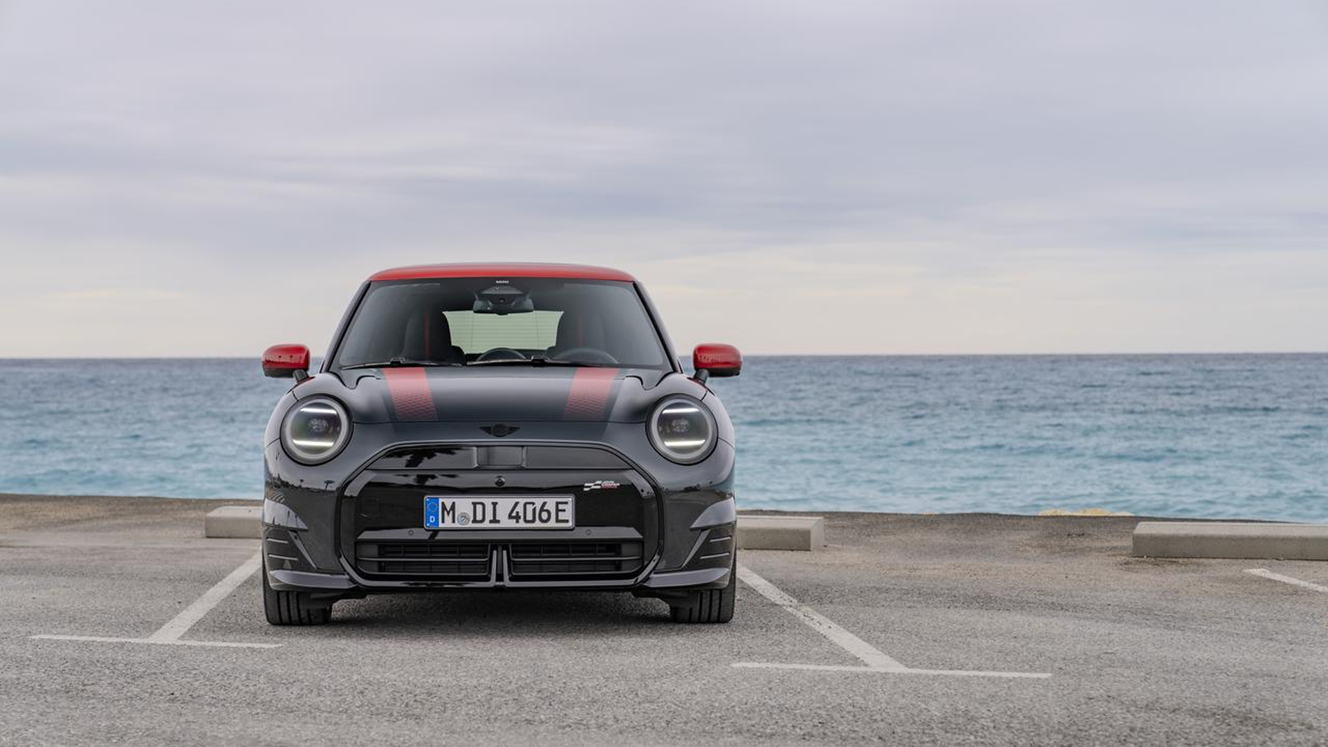 Mini Cooper SE JCW: debutta la nuova sportiva 100% elettrica [FOTO ...