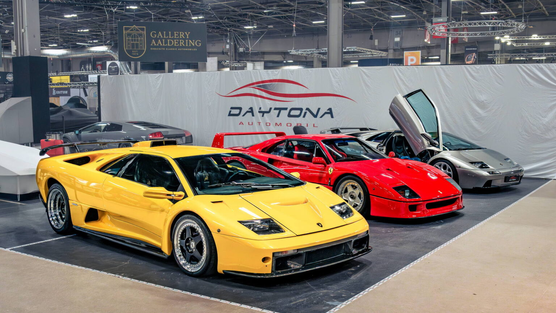 Retromobile 2025: trionfo di auto d'epoca e innovazioni a Parigi