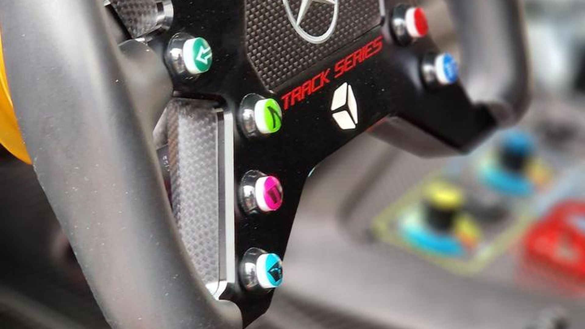 Cube Controls x Mercedes-AMG - GT Edition SIM Wheel: svelato il nuovo ...