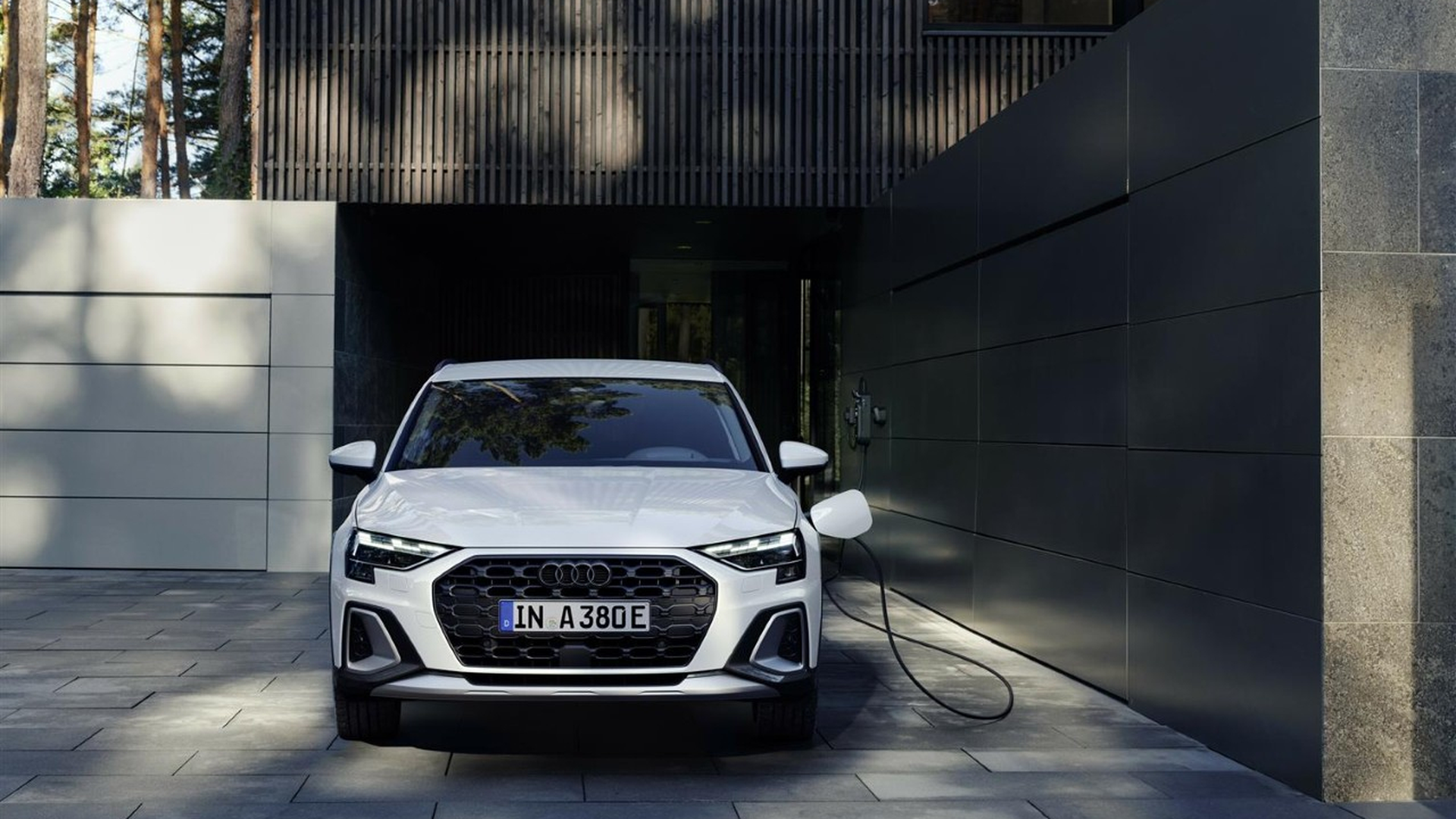 Audi A3 Allstreet Plug-in Hybrid: fino a 138 km in elettrico e 204 CV ...