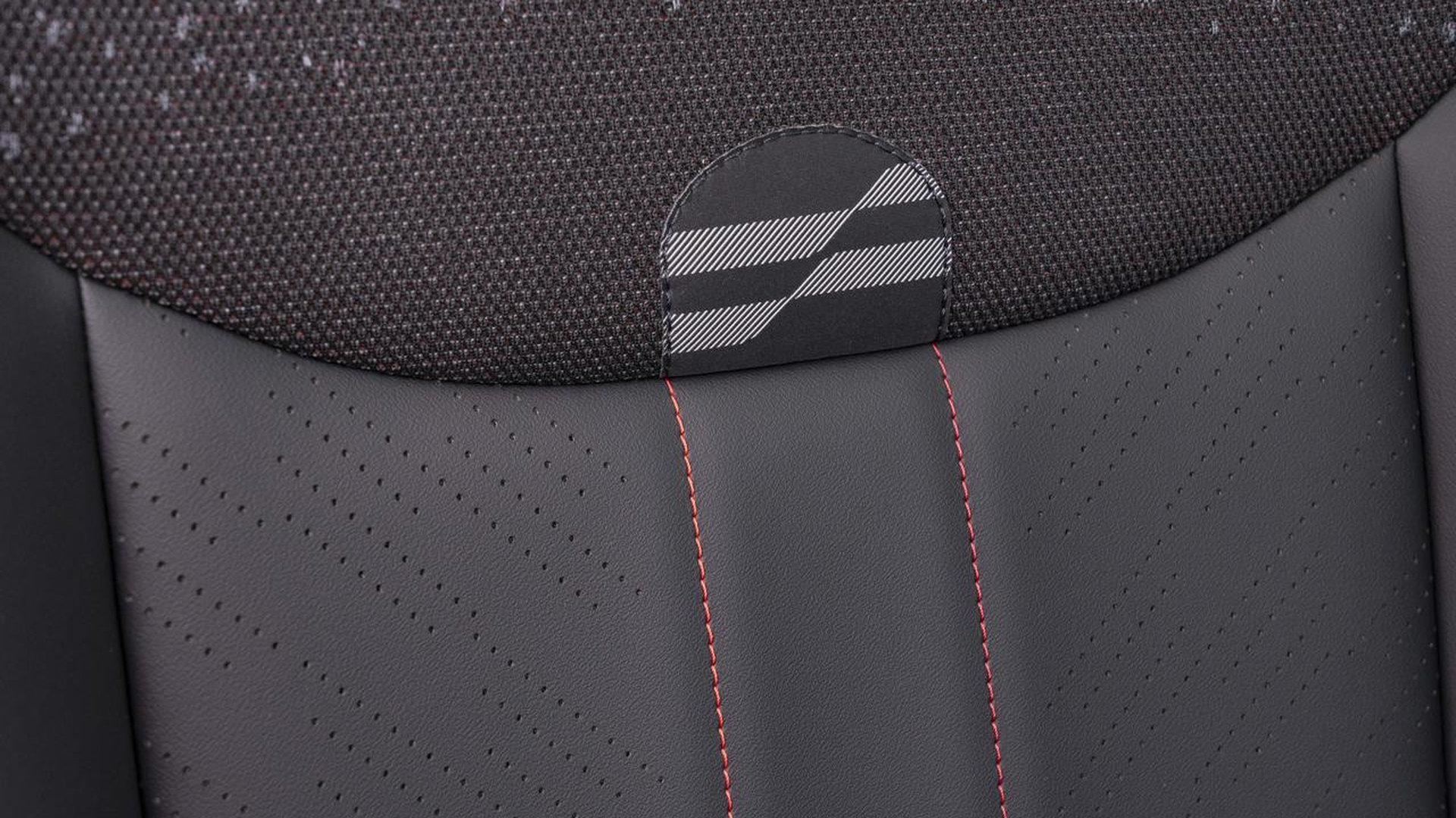 Mini Cooper SE JCW: debutta la nuova sportiva 100% elettrica [FOTO ...