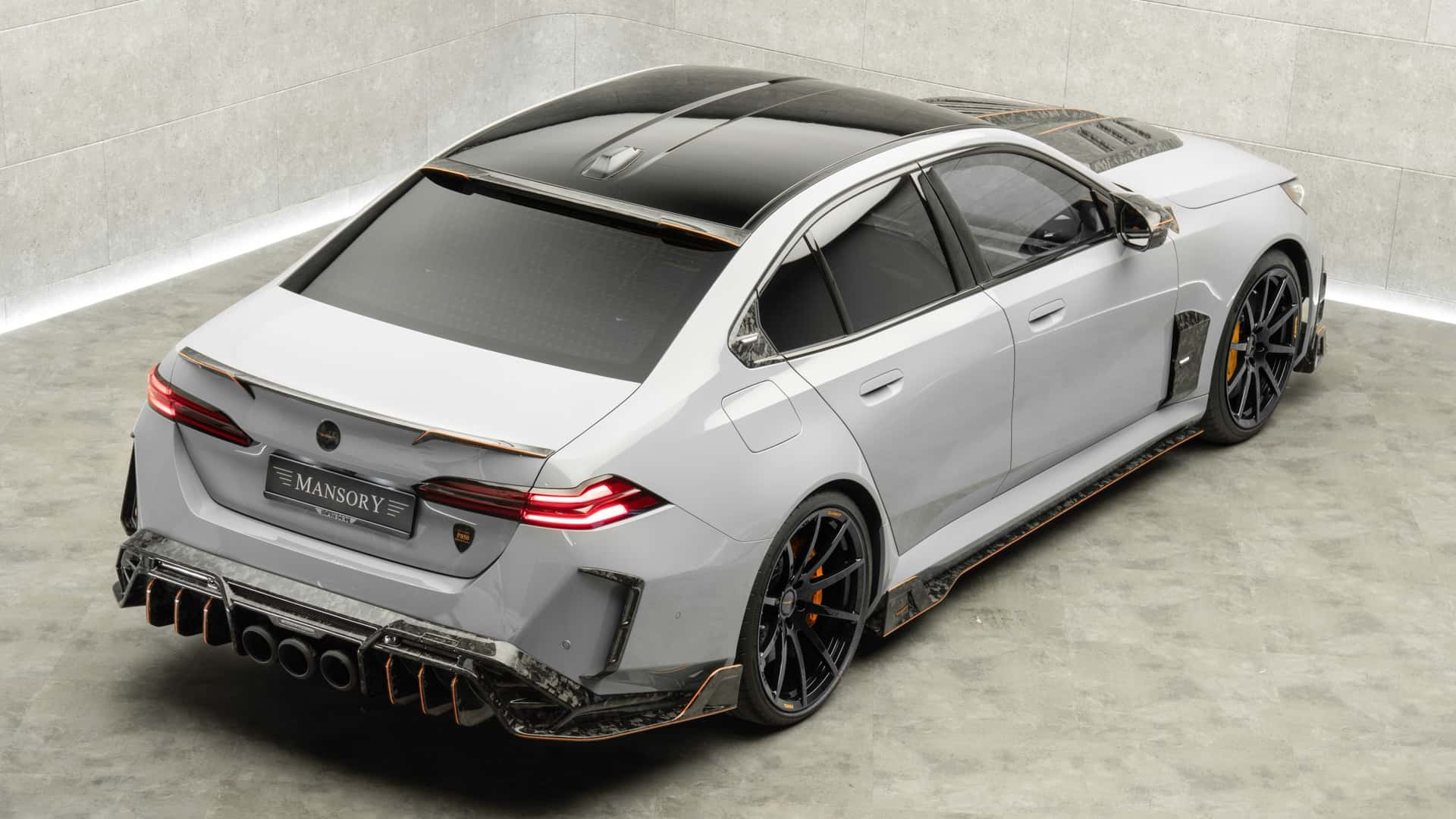 BMW M5 by Mansory: stile audace e personalizzazioni estreme