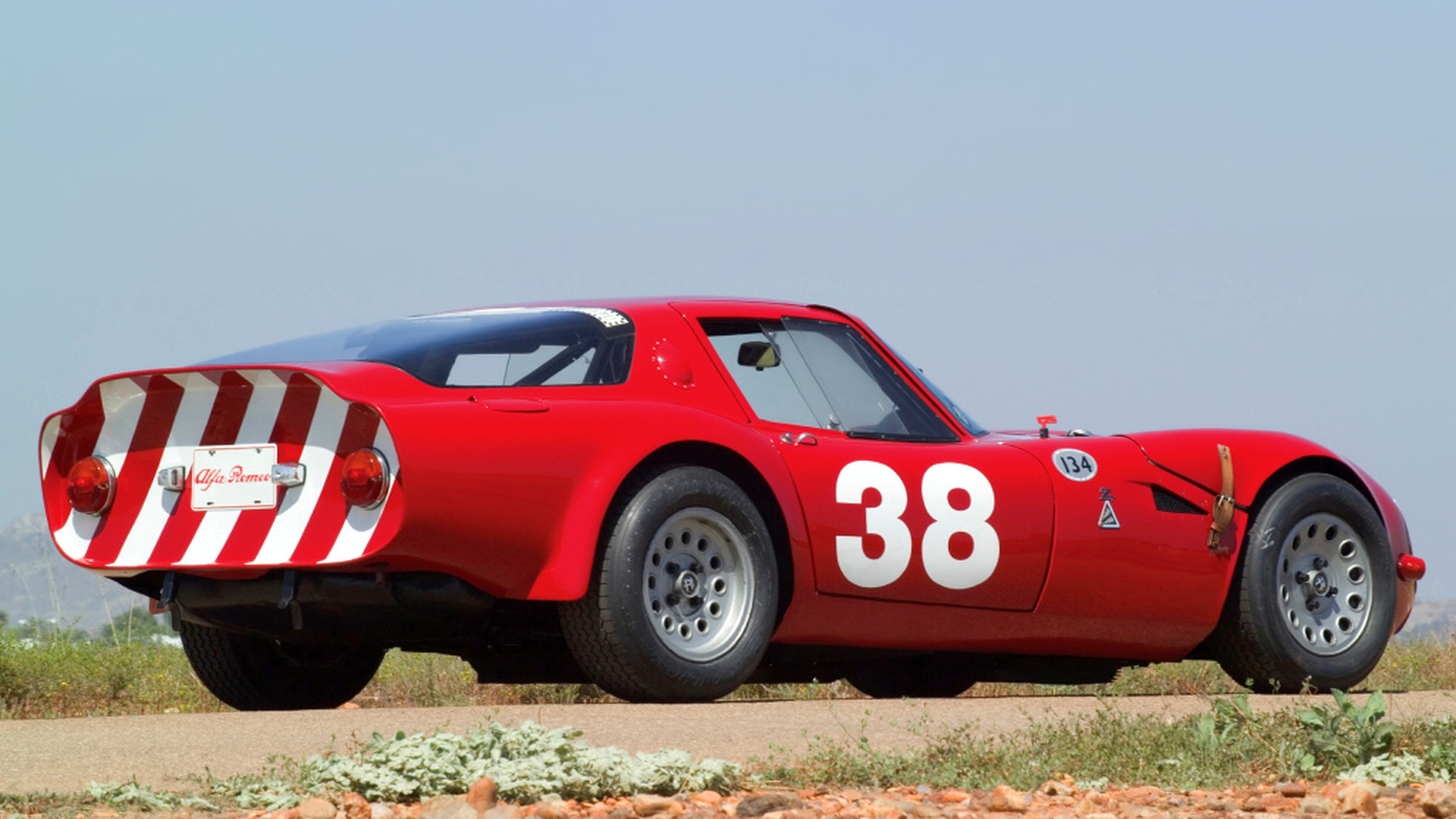 Alfa Romeo Giulia TZ2: storia, prestazioni e vittorie dell’icona del ...