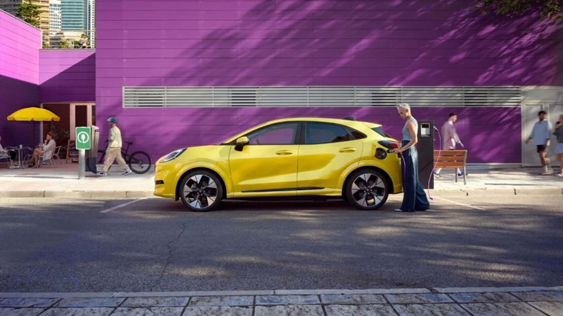 Ford Puma Gen-E: il crossover dell'Ovale Blu diventa anche BEV - Motori.it