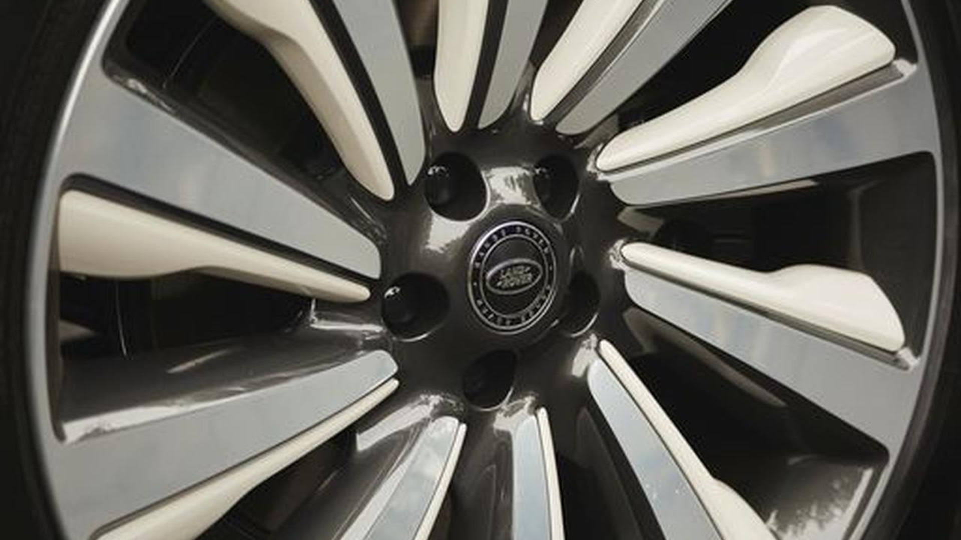 Range Rover SV Carmel Edition 2024: nuova edizione speciale del SUV ...