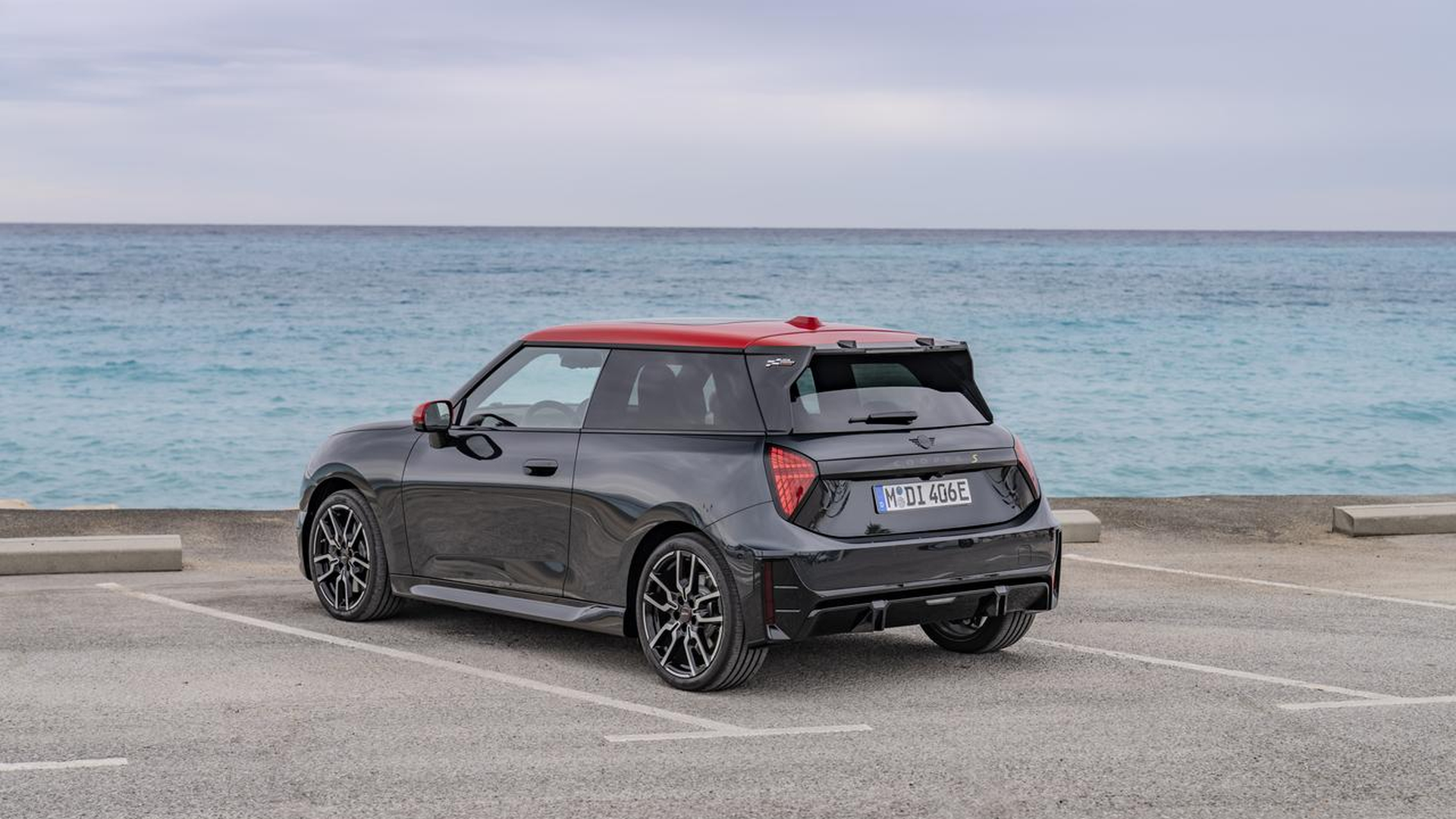 Mini Cooper SE JCW: debutta la nuova sportiva 100% elettrica [FOTO ...